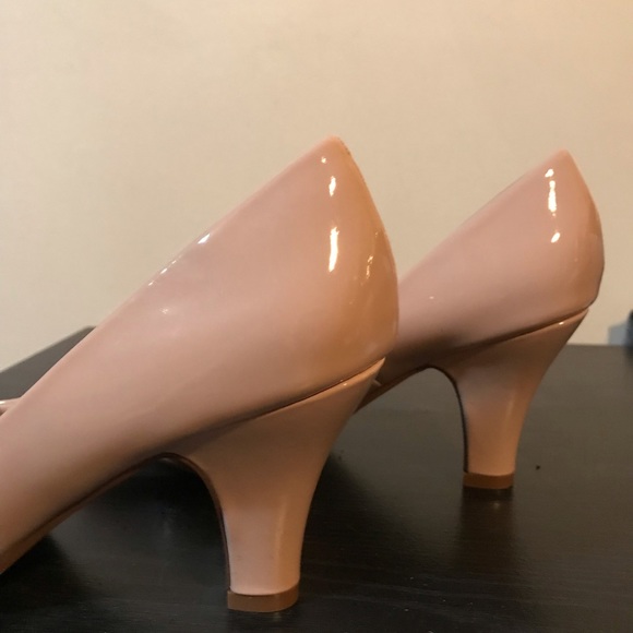 Shoes | Nude Color Basic Heel | Poshmark